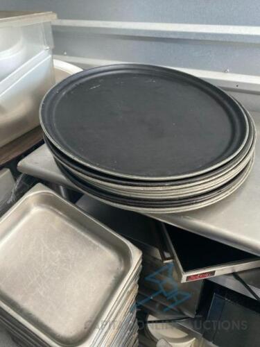 (12) Black Food Running Trays