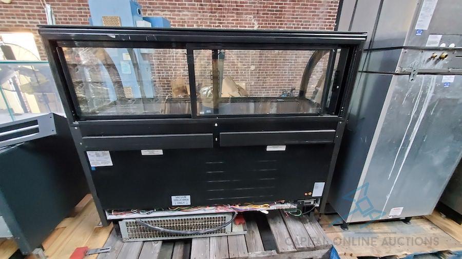 Structural Concepts Refrigerated & Top Dry Bakery Display Case