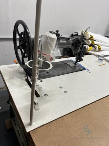 Singer Class 7 Sewing Machine with Table