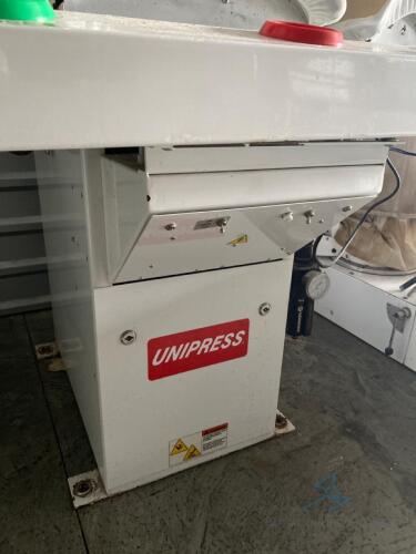 Unipress Double Tensioning Collar and Cuff Press