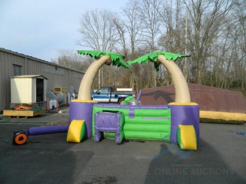 Inflatable Tiki Bar (Games to Go)